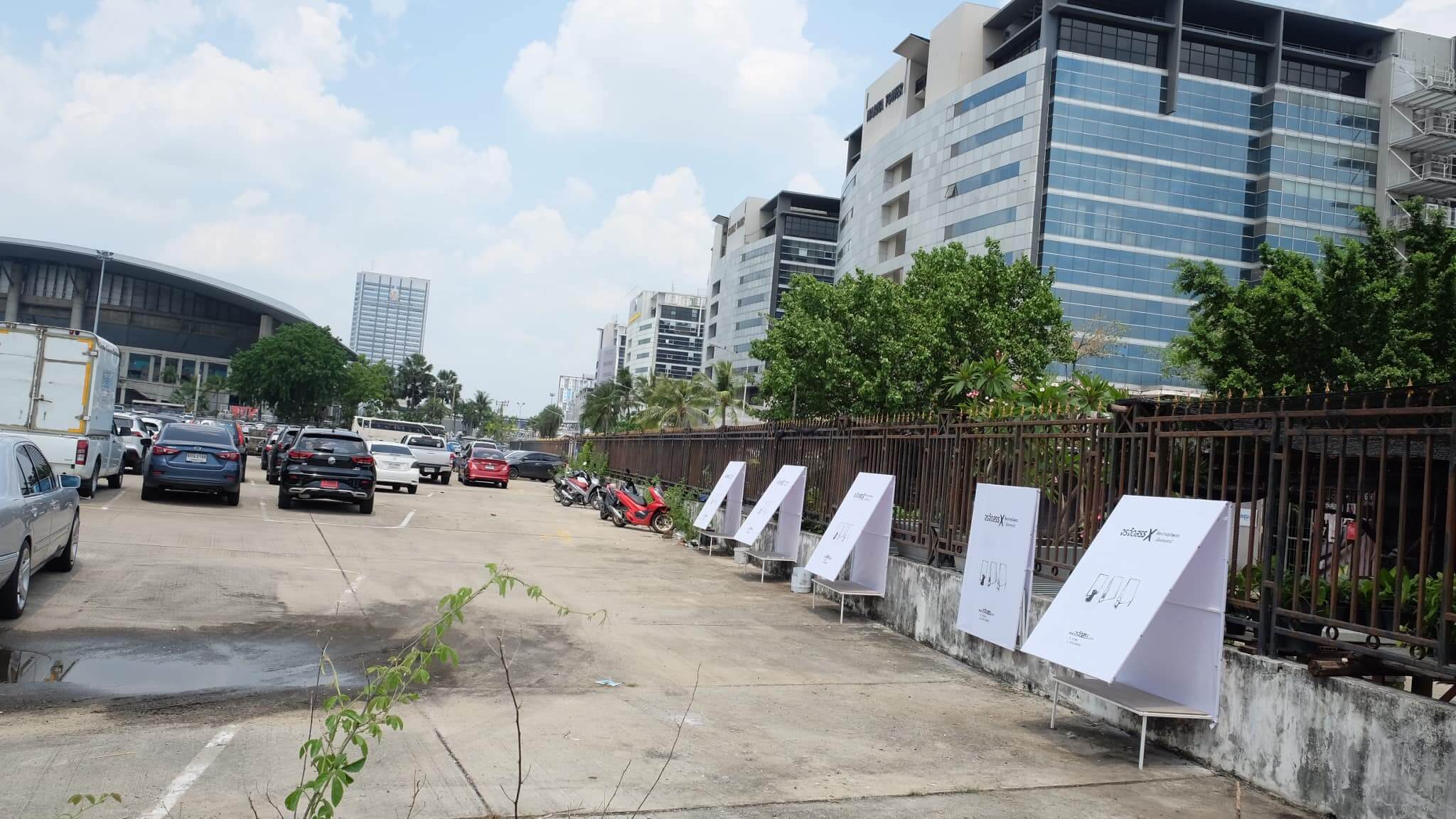 Stand for Strays recycles billboards, providing homeless dogs in ...