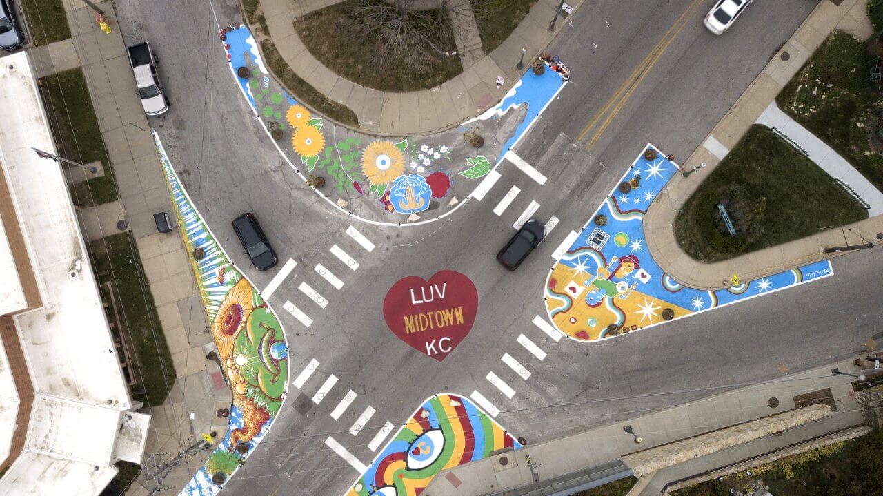 Asphalt Art Initiative paints eye-catching murals and proves that art ...