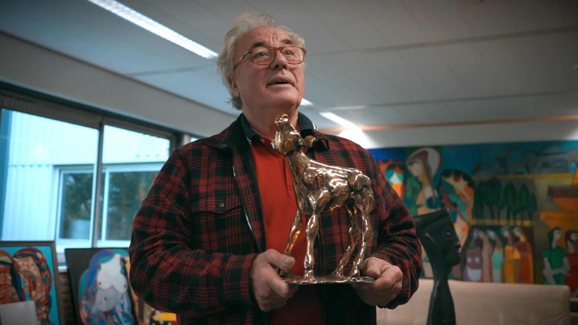 Dutch "life-artist" Theo Mackaay colours the world - BrightVibes