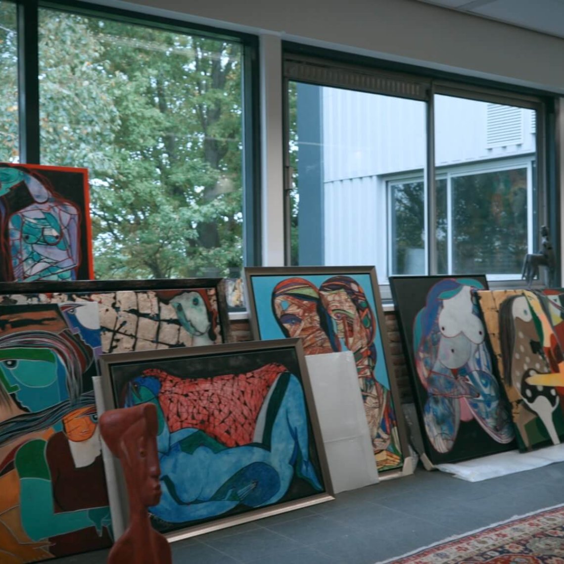 Dutch "life-artist" Theo Mackaay colours the world - BrightVibes