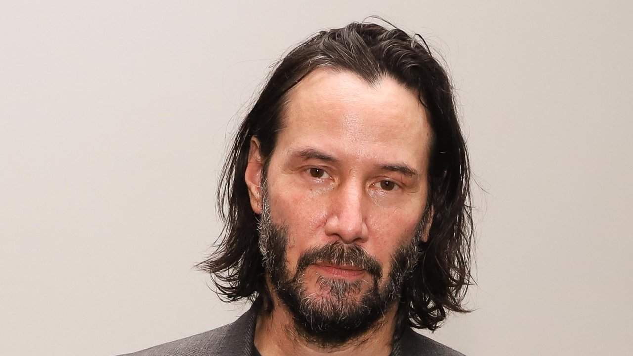 Keanu Reeves Secretly Played Hockey With Strangers For 10 year