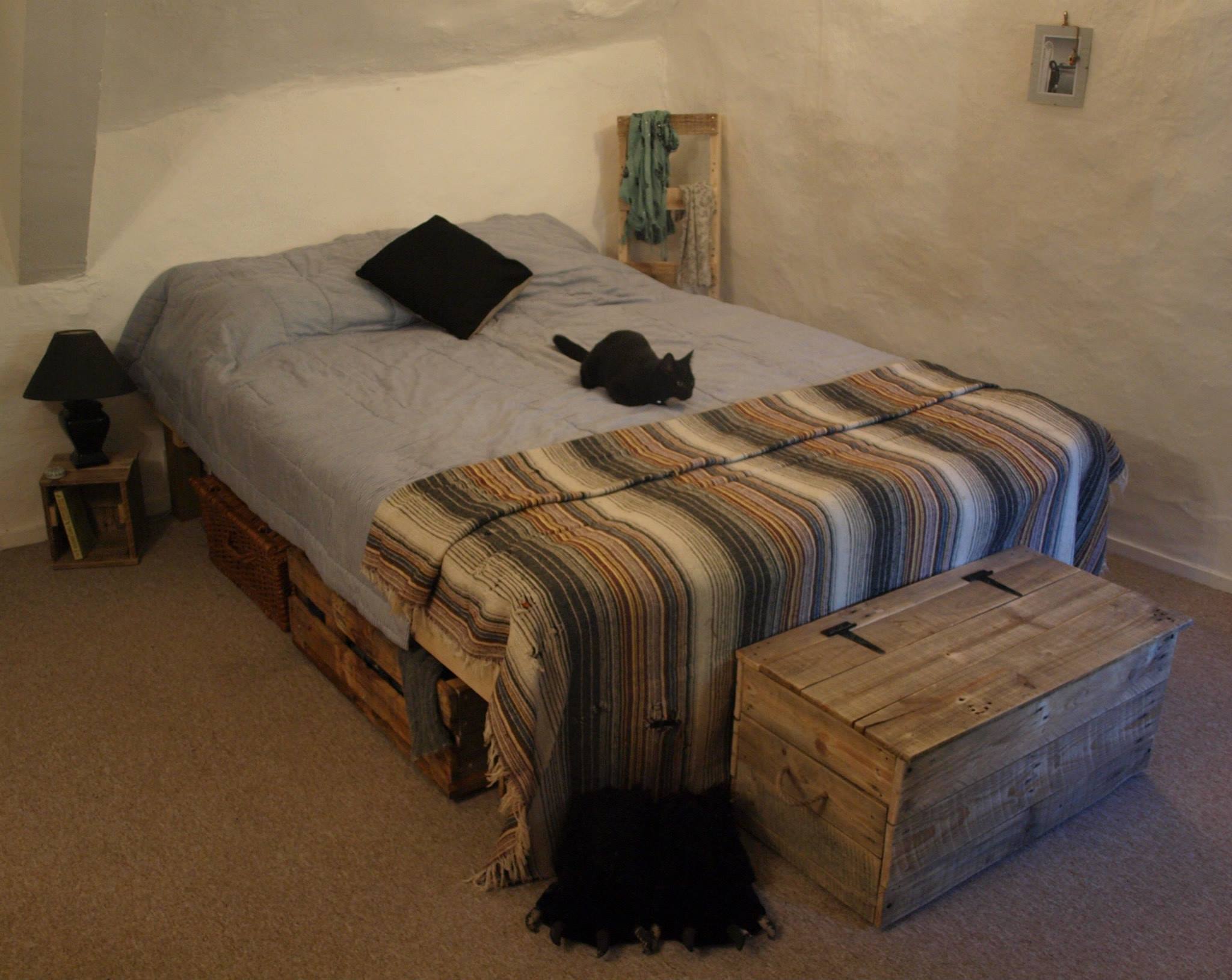 Forget-Me-Knot: the stunning woodcraft and upcycled home accessories of ...