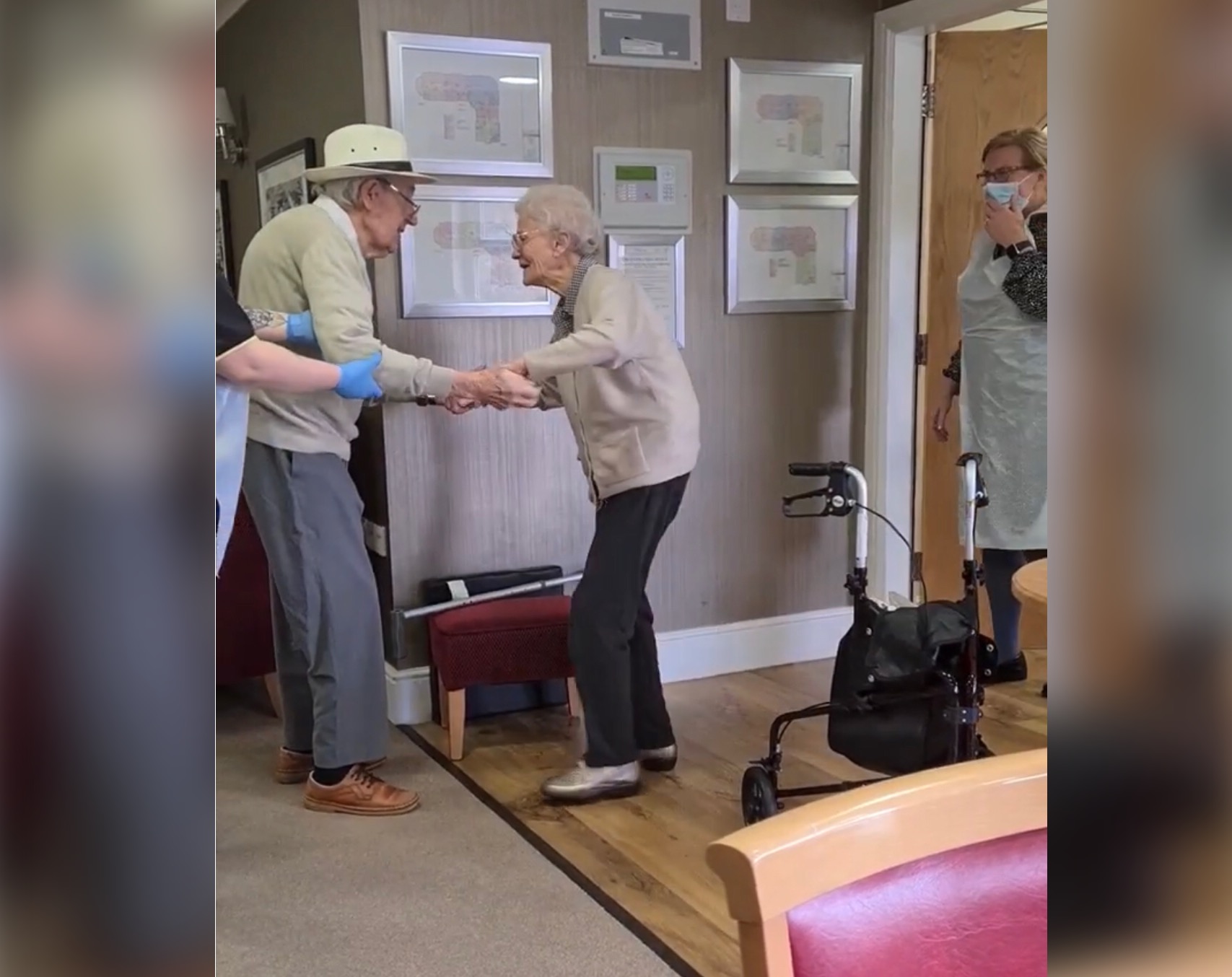 Heartwarming moment elderly couple are reunited after months apart ...