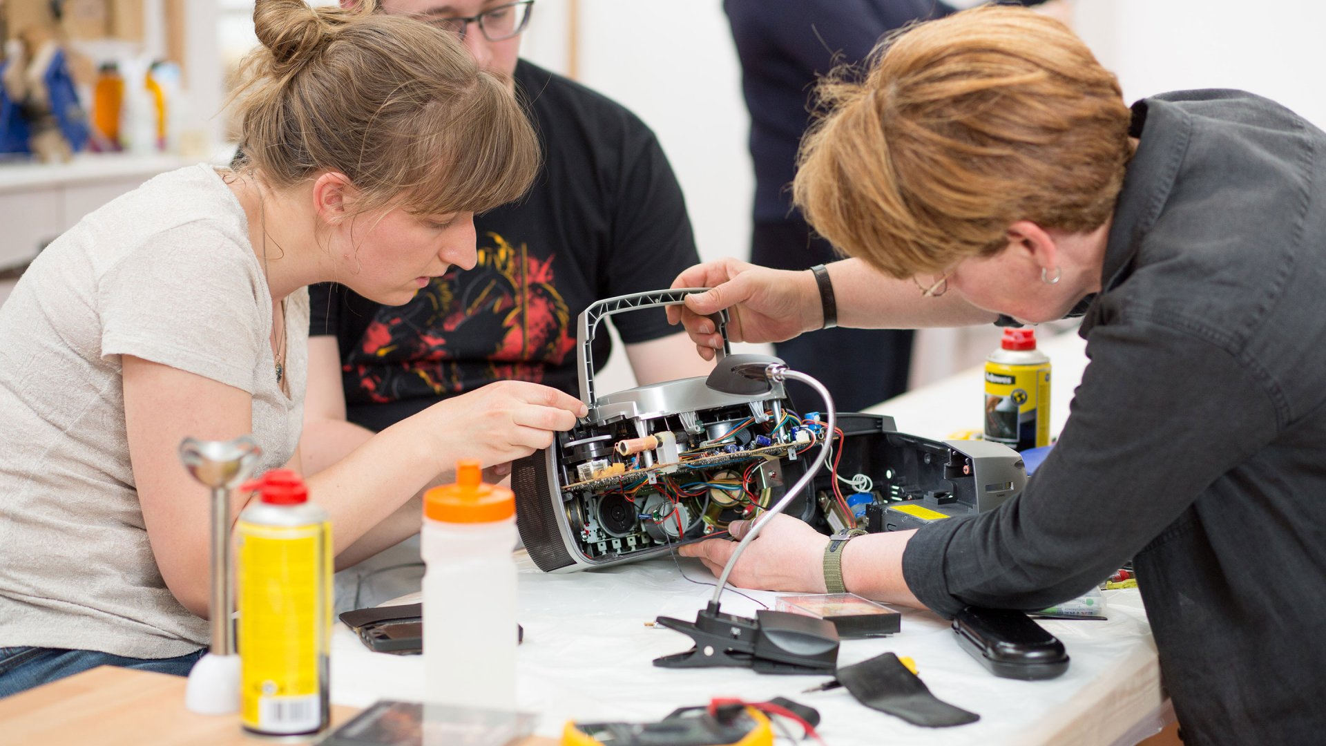 Repair-Cafés have been popping up all over the world... but what are ...