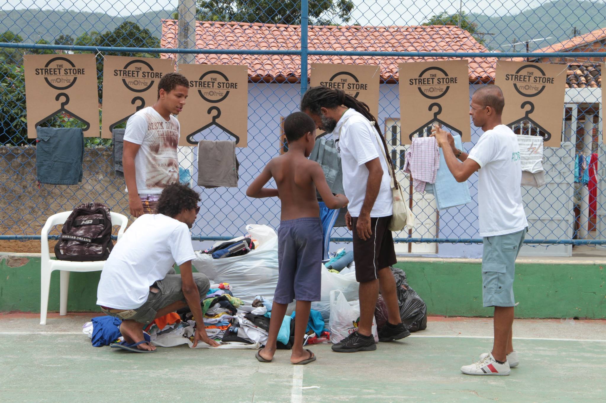 A clothing store where everything is free - BrightVibes