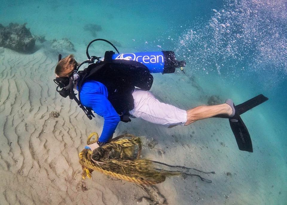 Meet 4Ocean: the surfers who are cleaning our oceans and beaches - BrightVibes